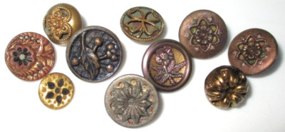 LOT 10 ANTIQUE VICTORIAN MIXED METAL BUTTONS - FLOWER THEMED TWINKLE ...