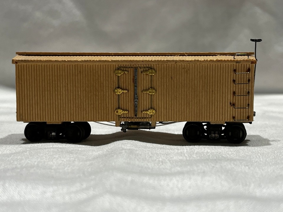 La Belle HOn3 Wood Reefer with Narrow Gauge Trucks | eBay