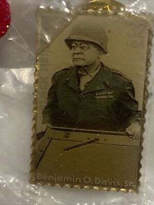 BLACK HERITAGE BENJAMIN O. DAVIS SR. STAMP PIN BUTTON | eBay