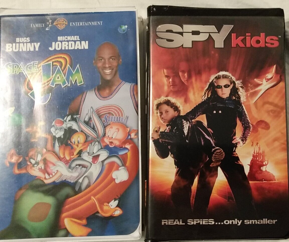 18 VHS Children Flintstones Peter Pan Hook Muppets Space Sawtooth Mac ...