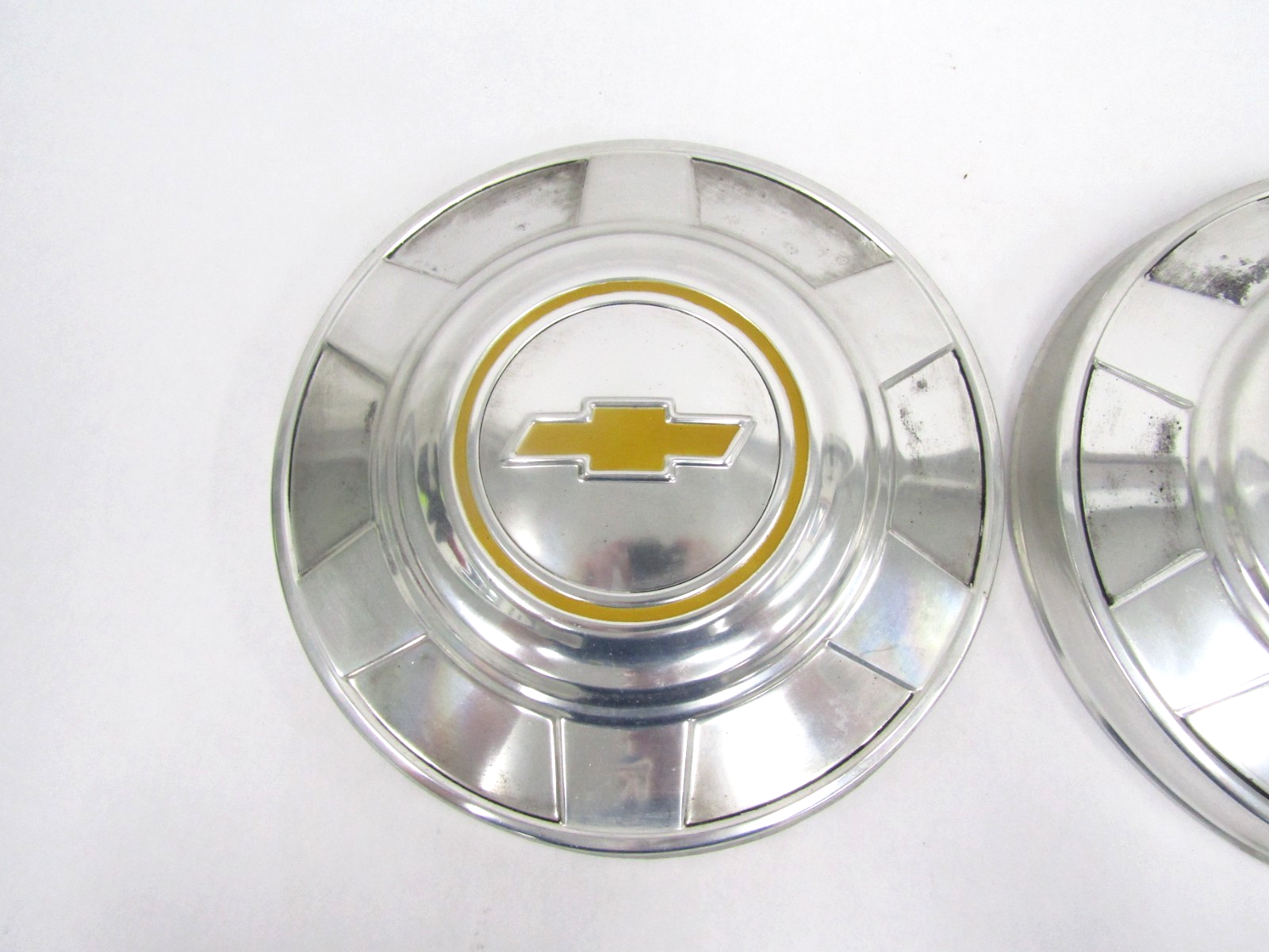 1973-87 Chevy pickup truck C20 C30 3/4-1 Ton 2wd Dog Dish HUBCAPS 12 ...