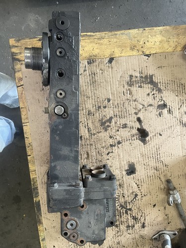 3081177 Cummin N14 Oil Cooler & Filter Housing With 3069681,3072372 ...