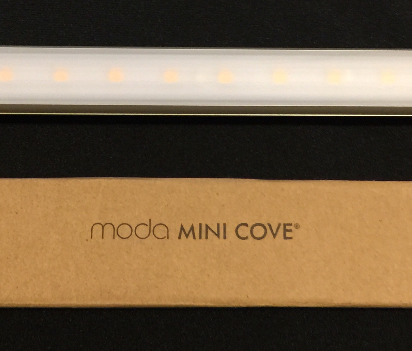 ModaLight 4' Moda Mini Graze Mini Cove Premium LED Linkable Bar Light ...