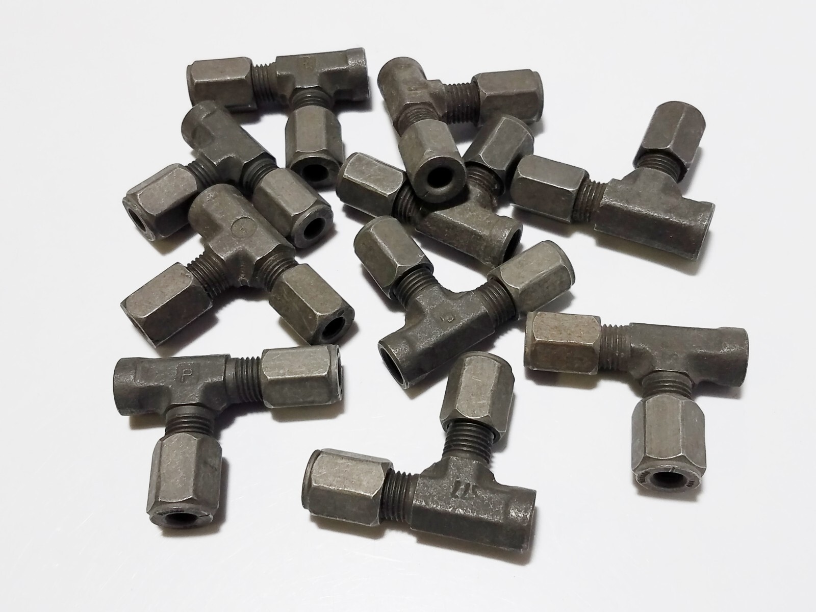 (10) WEATHERHEAD 7805x4 1/4" Tube OD x 1/8" NPT Female Run Tee ...