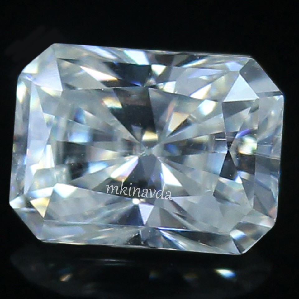 Natural DEF Color VVS1 Excellent Clarity 3x4 MM Radiant White Clarity ...