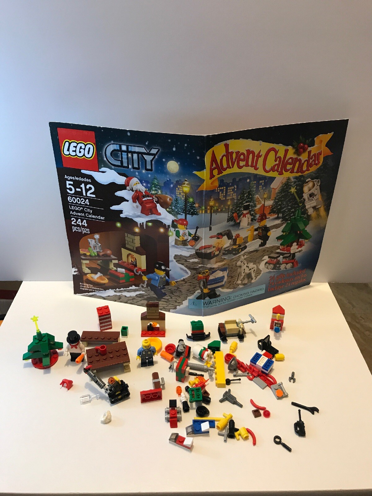 LEGO LOT CHRISTMAS HOLIDAY MINIFIGUREs SNOWMAN FROSTY Advent 60024 Not ...