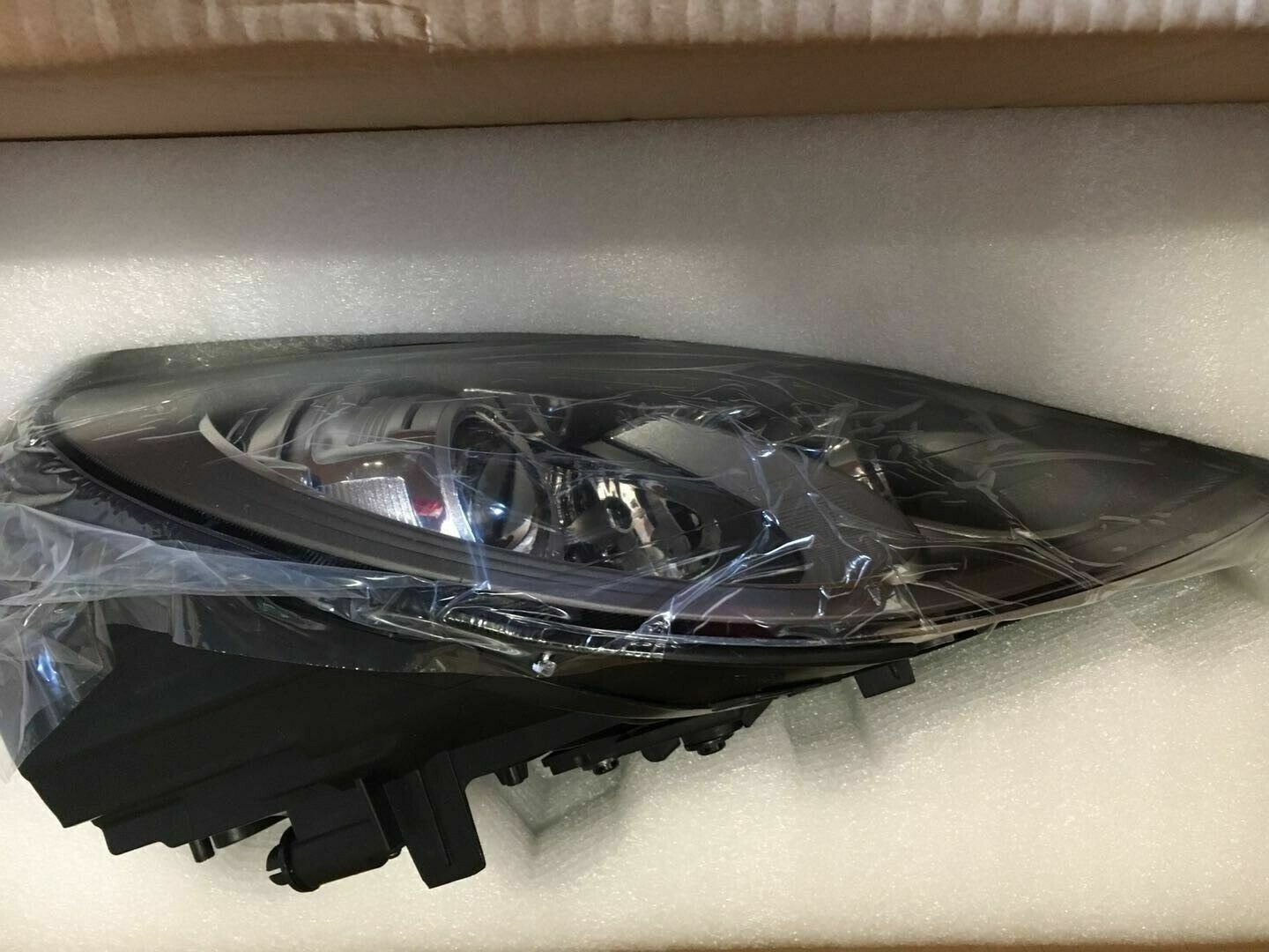 Headlamp+HID+Xenon%2Fafs+RH+Side+Fit+2011-18+Porsche+Cayenne+ ...