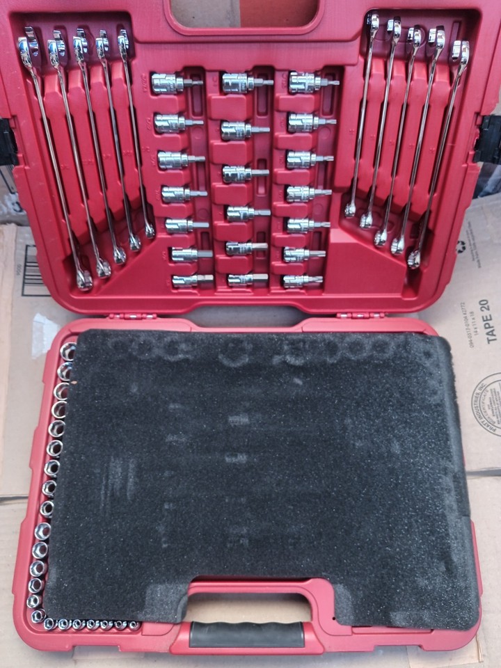 Craftsman,MAX AXESS Pass Thru Socket Set,1/2,3/8,1/4" Long MM, SAE ...