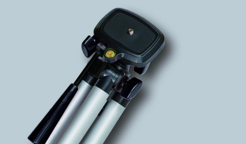 Laser Level 1/4" Thread Tripod Telescopic 37cm to 110cm -Fits Makita ...