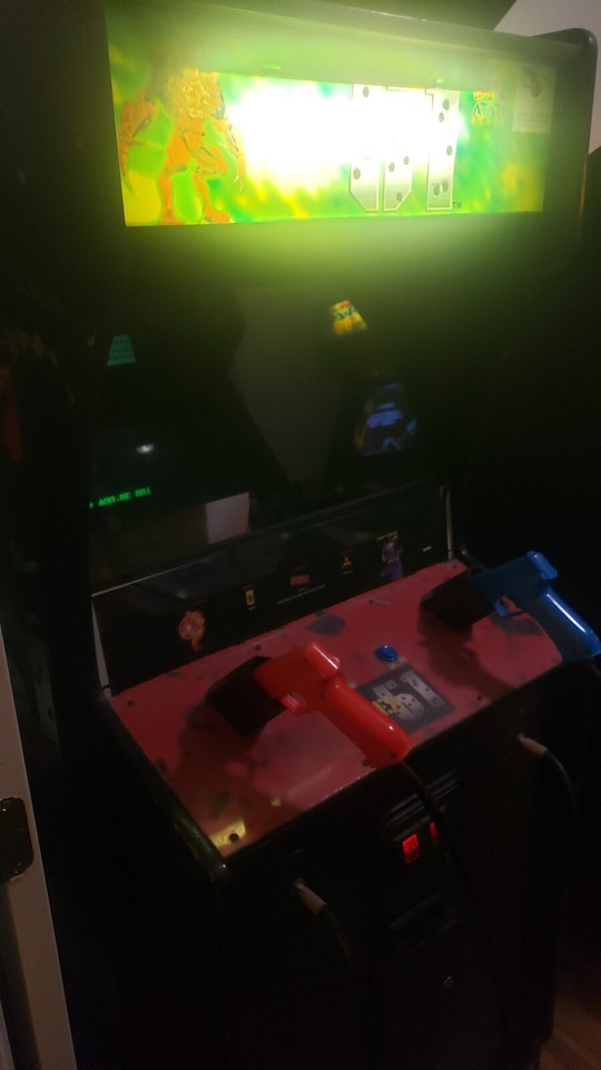 AREA 51 ARCADE MACHINE by ATARI 1995 With CRT MOSTLY WORKING *NEEDS TLC ...