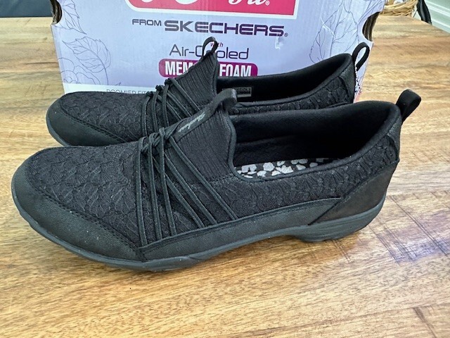 Womans Sneakers Shoes SKECHERS Machine Washable Relaxed Infi-Knity ...