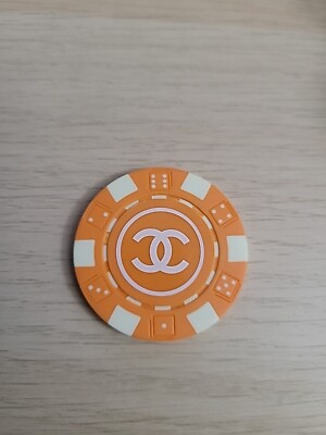 POKER CHIP / CARD GUARD / COLLECTIBLE/ 39MM REGULAR SIZE / NCV Cornge ...