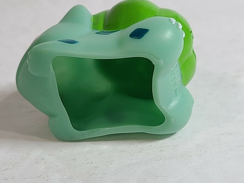 2005 Authentic Pokemon Finger Puppet Bulbasaur Catch Them All Nintendo ...