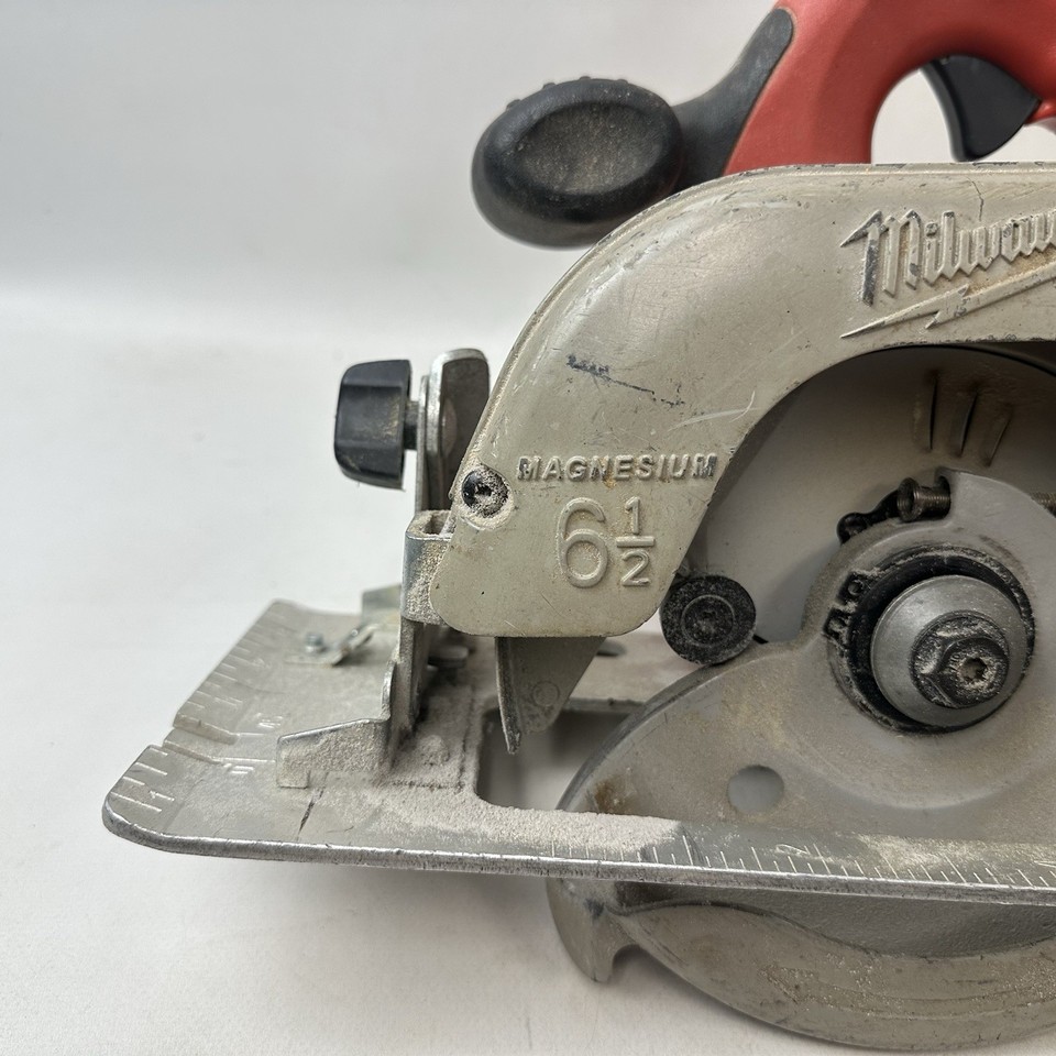 Milwaukee 0730-20 6 1/2” Circular Saw 28V Battery Tool Untested AS IS ...