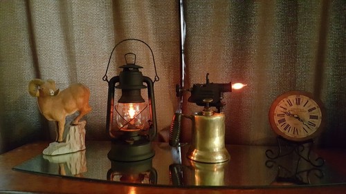 Creative Hobbies A101 Flicker Flame Light Bulb -3 Watt 130 Volt E12 ...