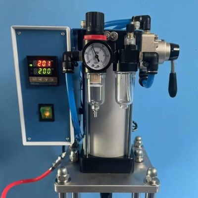 Vertical Injection Molding Machine Semi-automatic Pneumatic Plastic ...