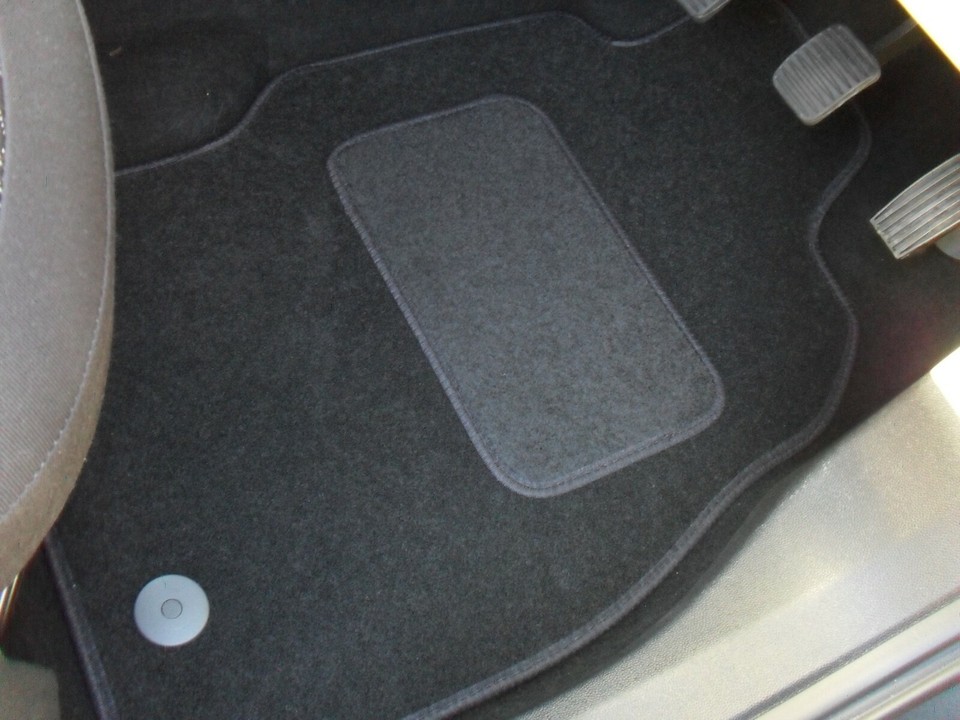 Fits VW Caddy 2004-2010 Fully Tailored Deluxe Car Mats in Black VW Oval ...