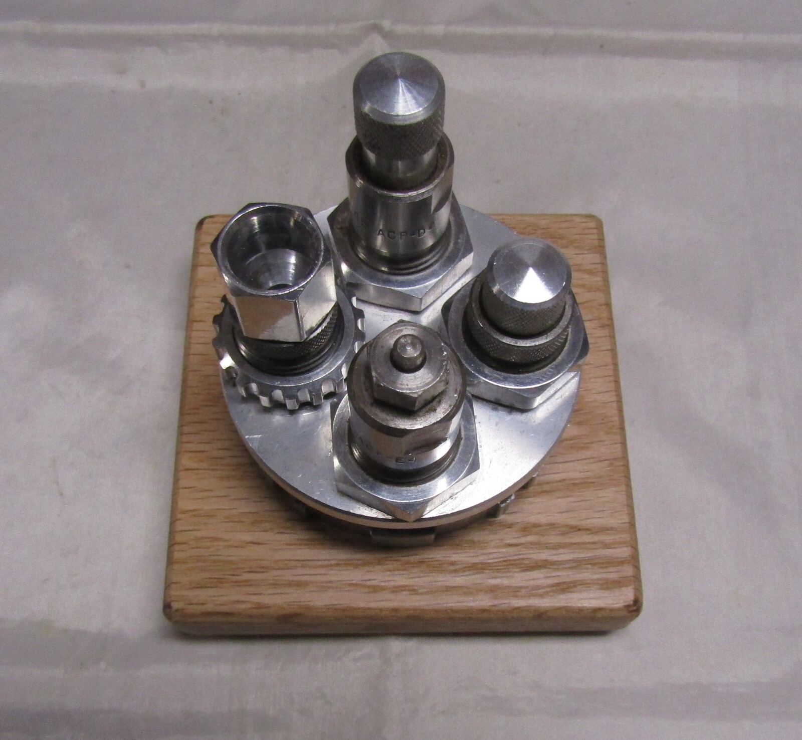 Red Oak Die/Turret Storage Block for Lee 4 Hole Classic Turret Press | eBay