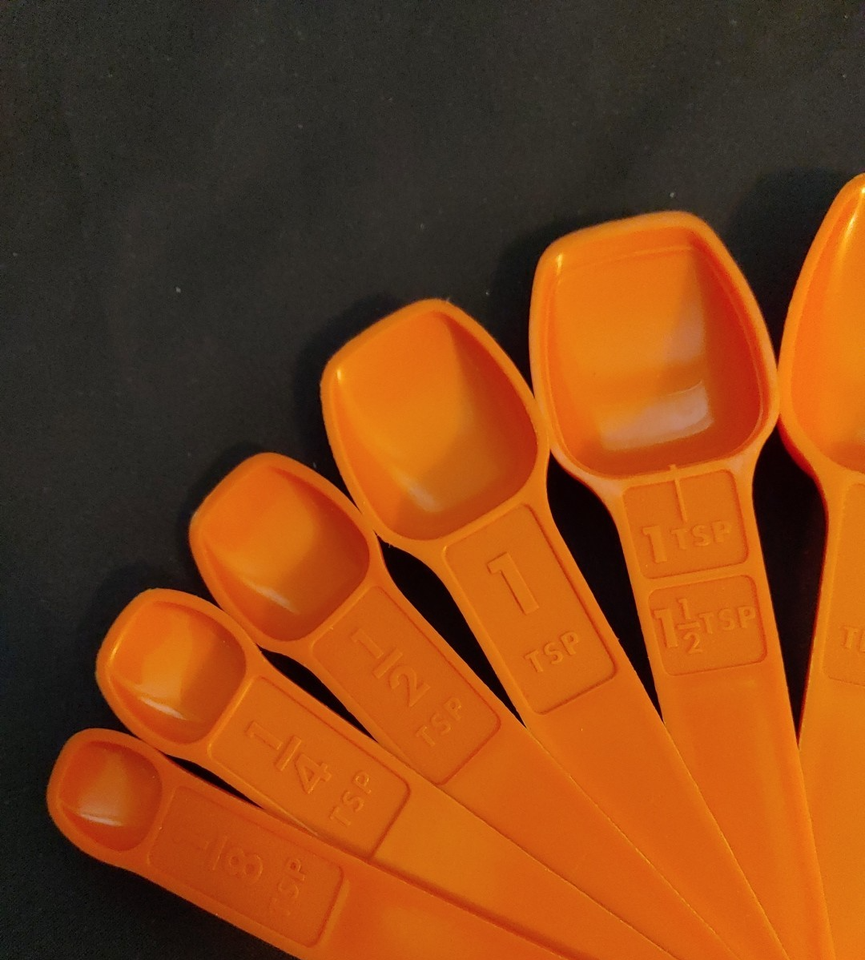 Vintage Tupperware Set of 7 Orange Measuring Spoons Nested with ...