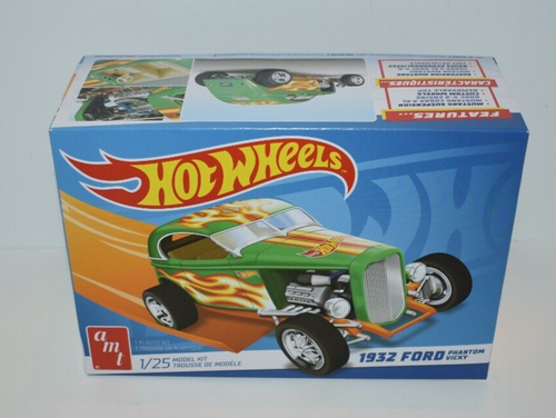AMT 1932 Hot Wheels Ford Phantom Vicky Plastic Model Kit - 1:25 Scale ...