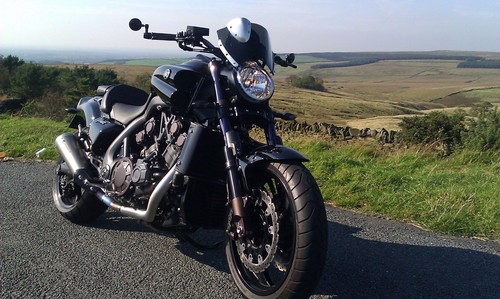 Yamaha VMAX 1700 gen 2 | eBay UK