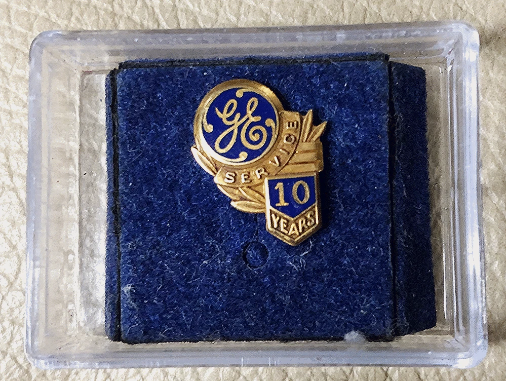 Award Pin Badges