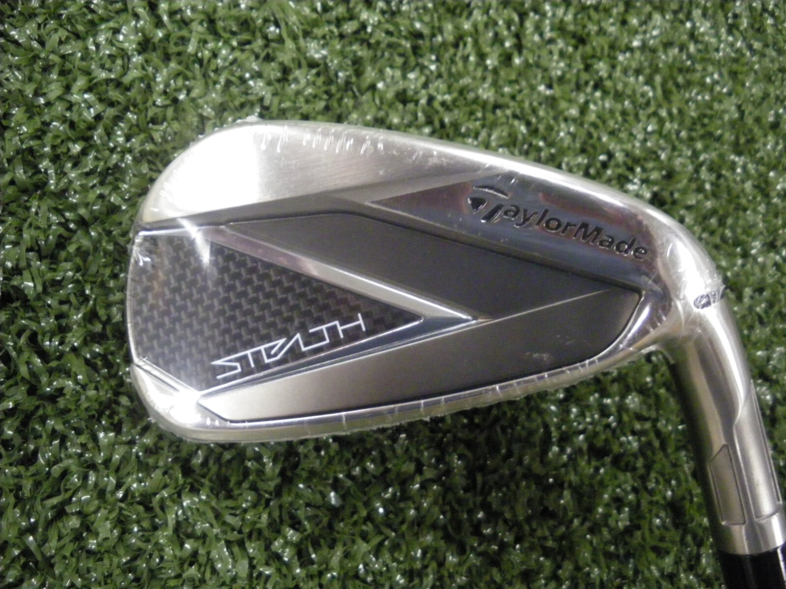TaylorMade Stealth Graph Irons 5-AW Fujikura Ventus Regular Flex ...
