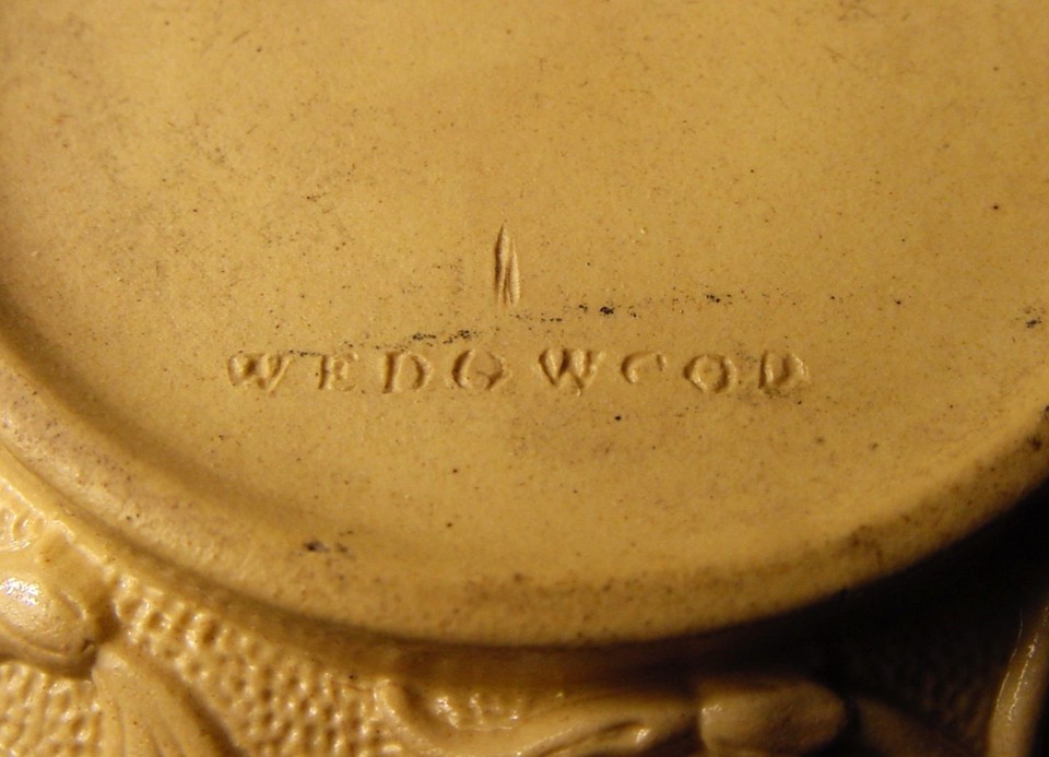 RARE 1820s MINI WEDGWOOD FLORAL TEAPOT with DOG FINIAL LID YELLOW WARE ...