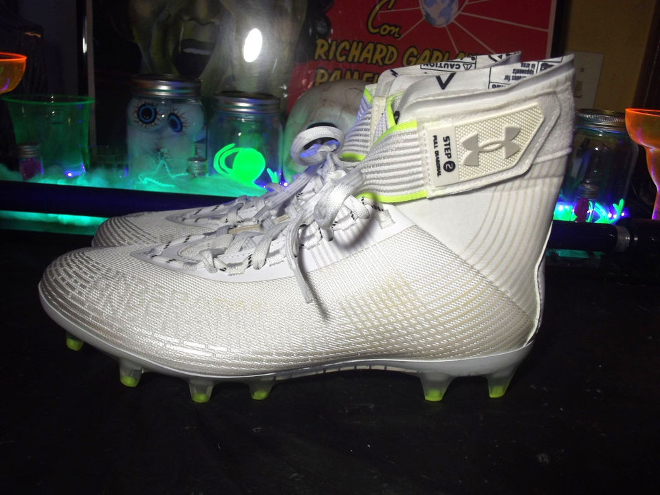Under Armour Highlight MC Football Cleats Mens Sz 9.5 White/Silver ...