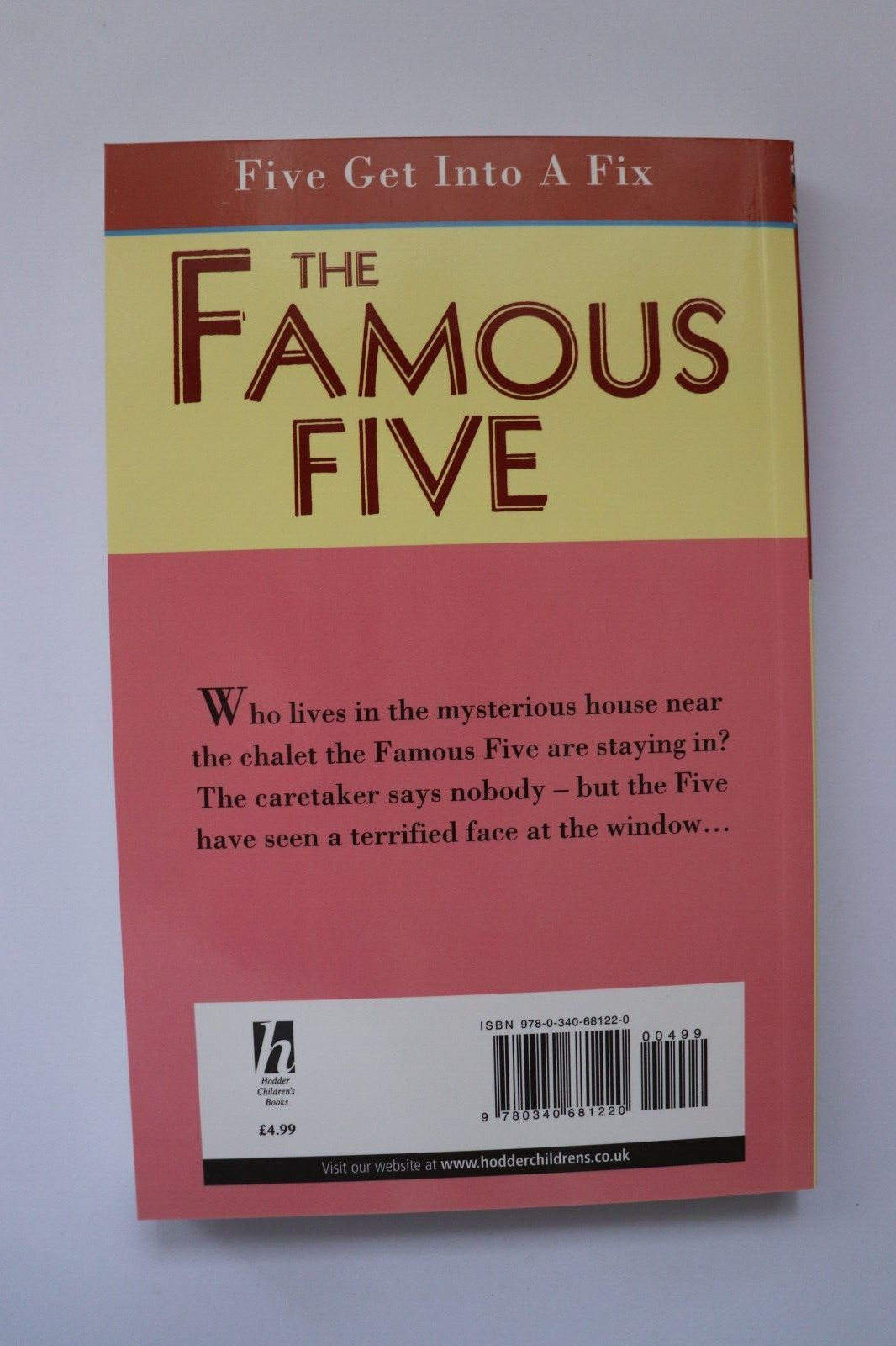 Famous Five Five Get Into A Fix Book 17 Paperback Book by Enid Blyton ...