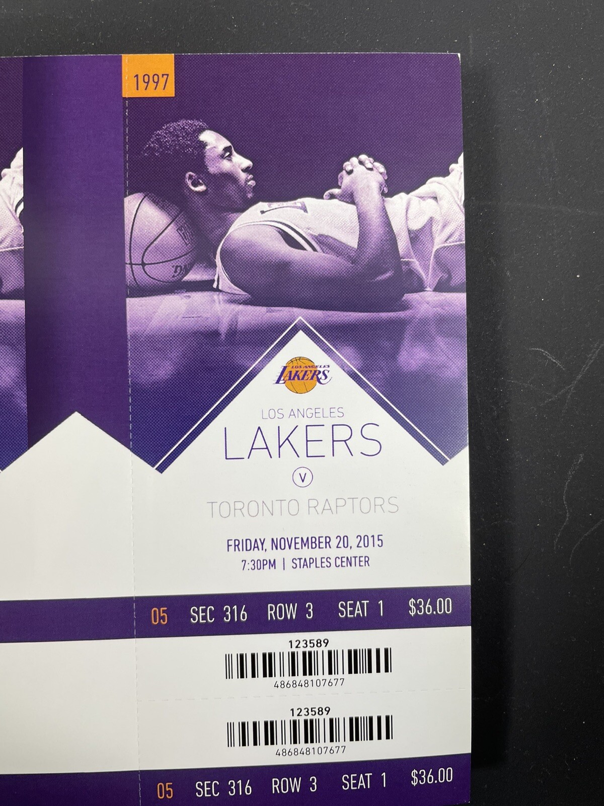 Los Angeles Lakers Memorabilia - Season Ticket Seat Holder Exclusives ...