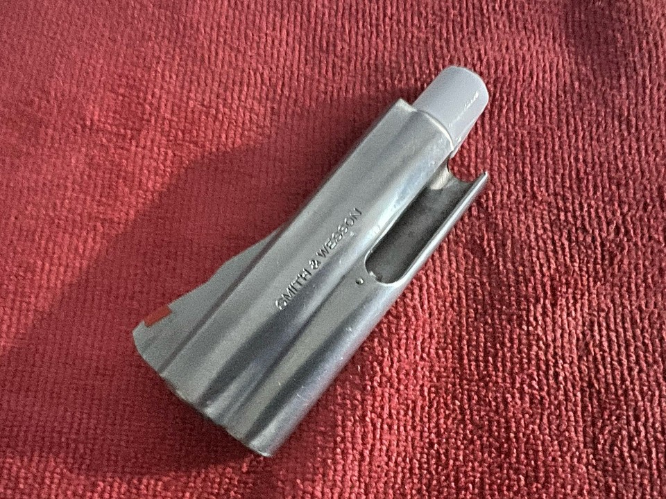 Smith & Wesson L Frame Model 686 .357 Magnum Stainless Four Inch Barrel ...