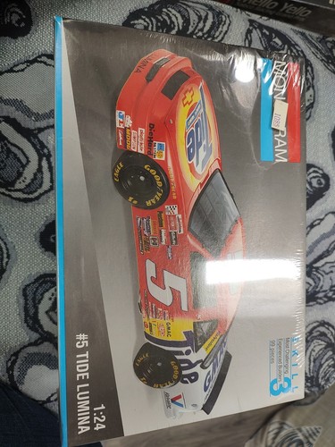 Monogram Ricky Rudd #5 Tide Lumina 1:24 Scale Model Car Kit NIB Made In ...