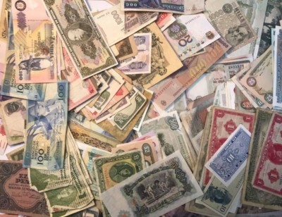 MIXED WORLD BANK NOTES CIRCULATED WITH OLDER ONES CHOOSE THE AMOUNT ...