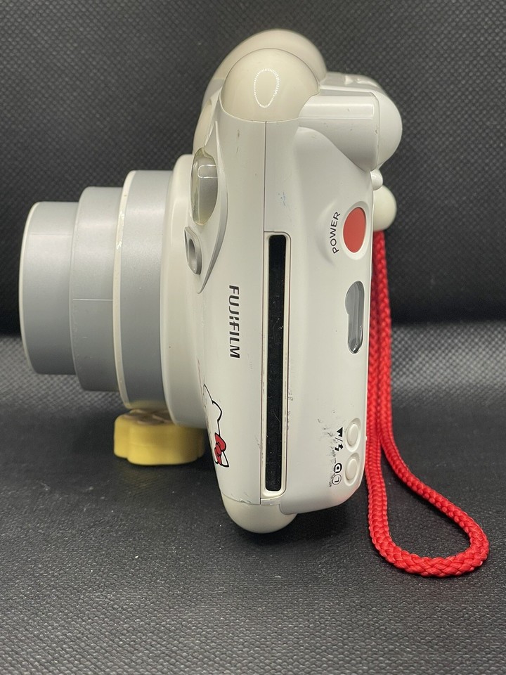 FUJIFILM INSTAX MINI 25 Hello Kitty Instant camera Color Film 60mm Lens ...