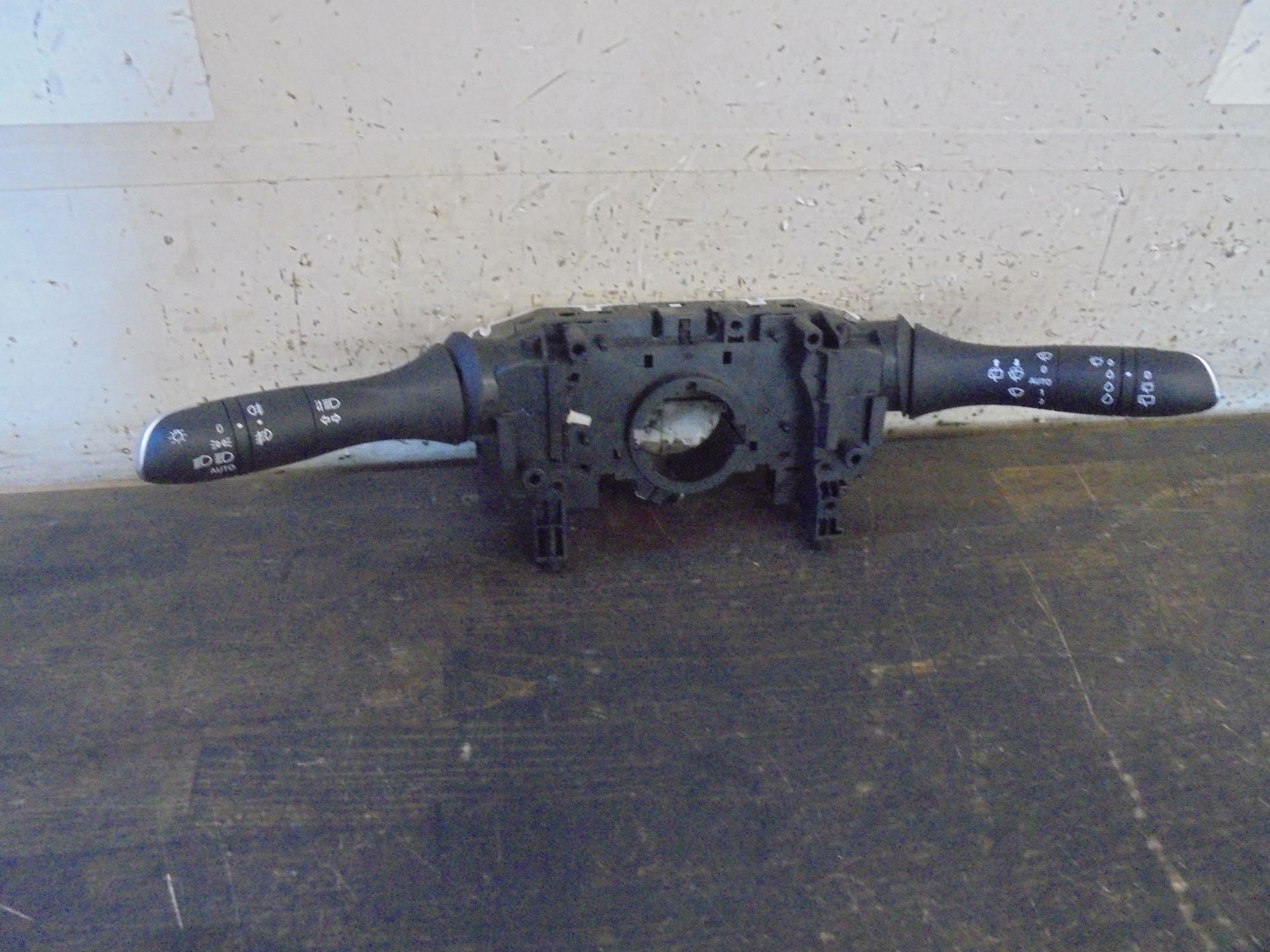 indicator wiper stalk switch Renault Kadjar 255678341R 1.5dCi 81kW ...