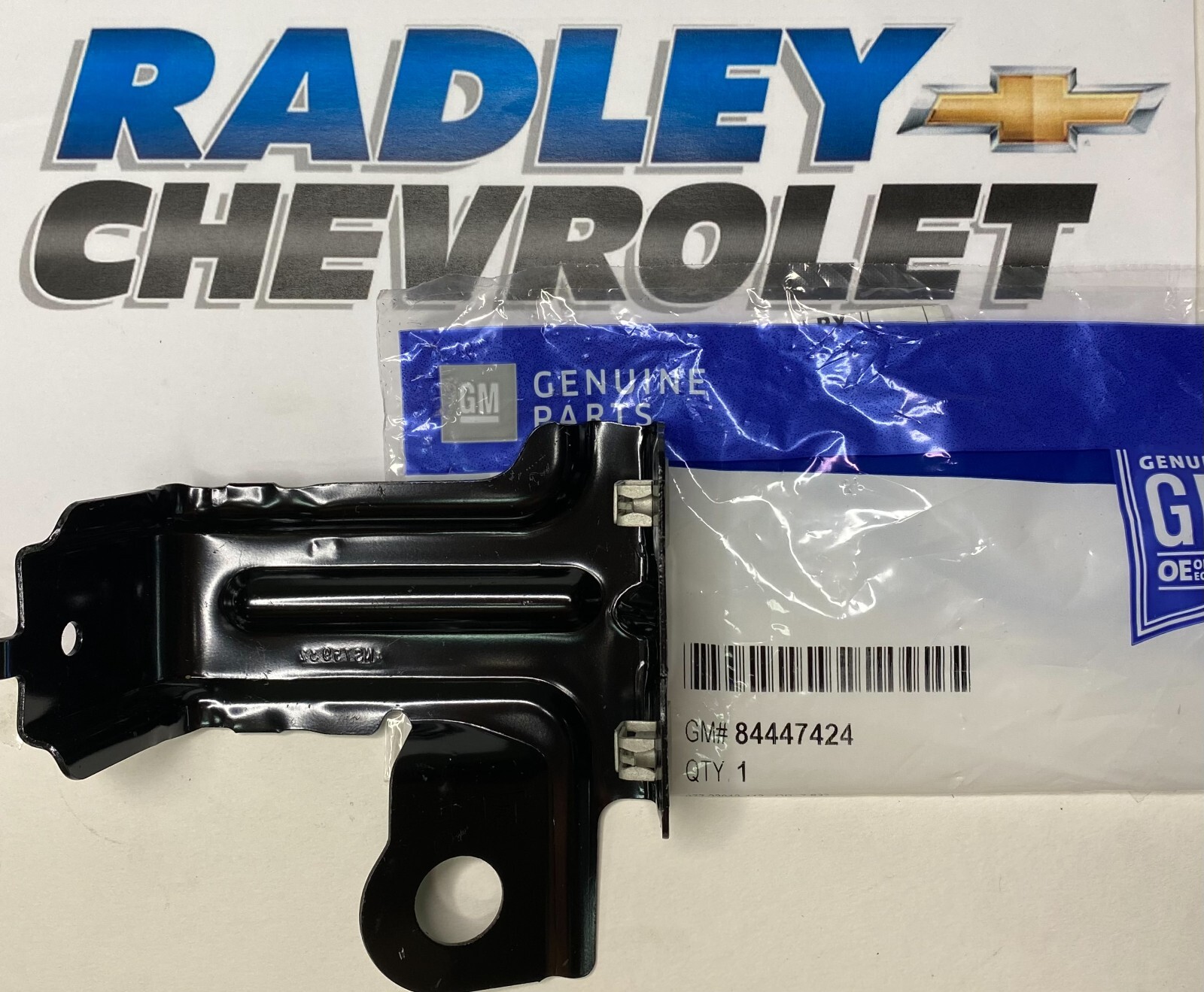 NEW GM OEM RIGHT- CENTER SUPPORT- GENERAL MOTORS GMC 84447424 | eBay