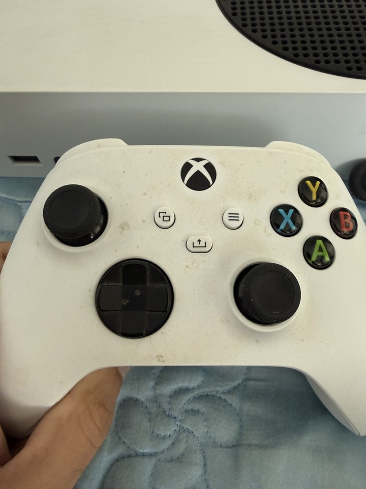 Microsoft Xbox Series S 512GB White Video Game Console with Controller ...
