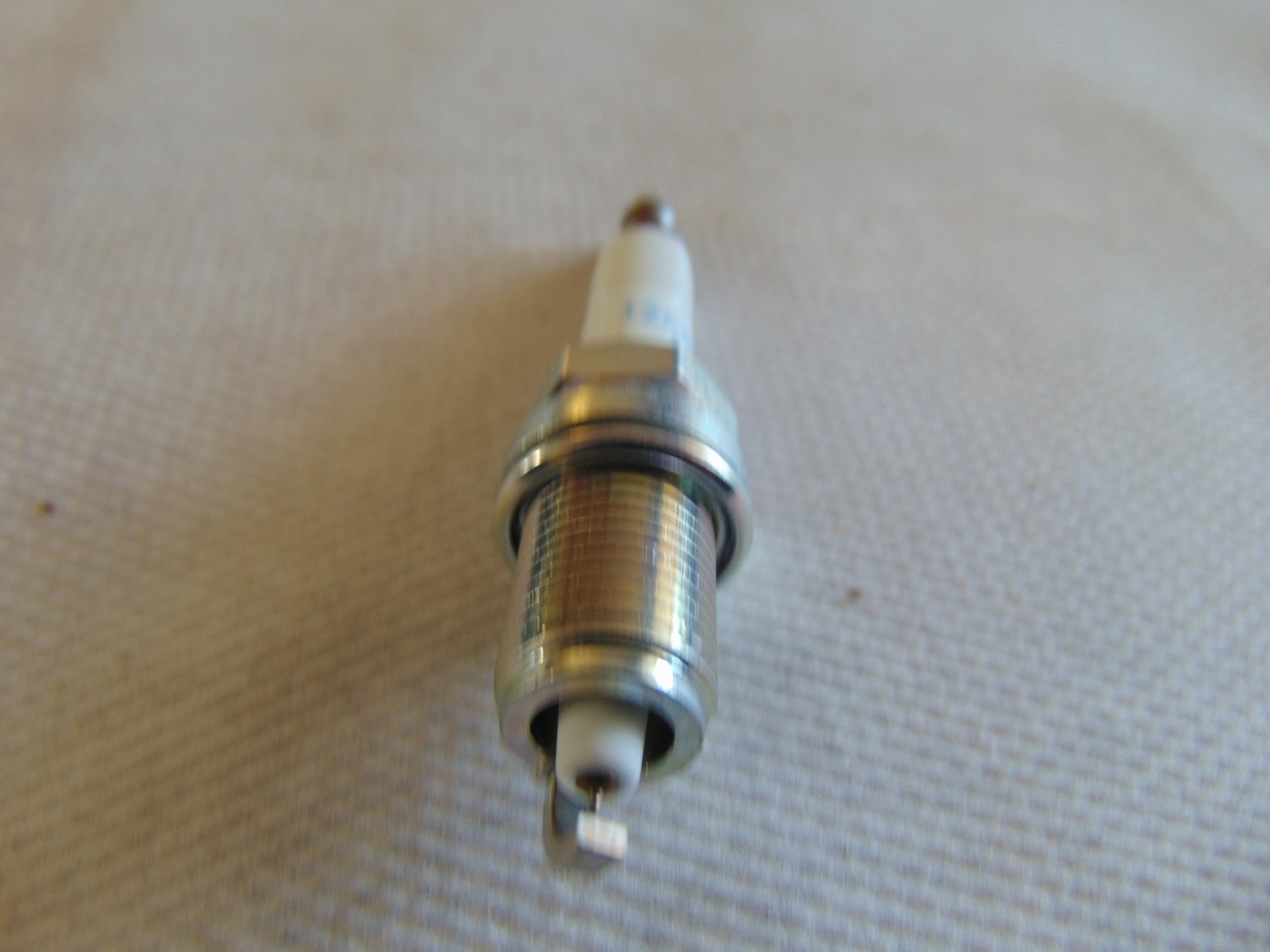 NGK+-+IZFR6F11+-+Spark+Plugs%2C+ISFR6F11 for sale online | eBay