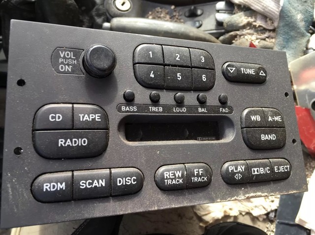 Saab 900 Am FM Radio Cassette Player OEM 4224929 for sale online | eBay