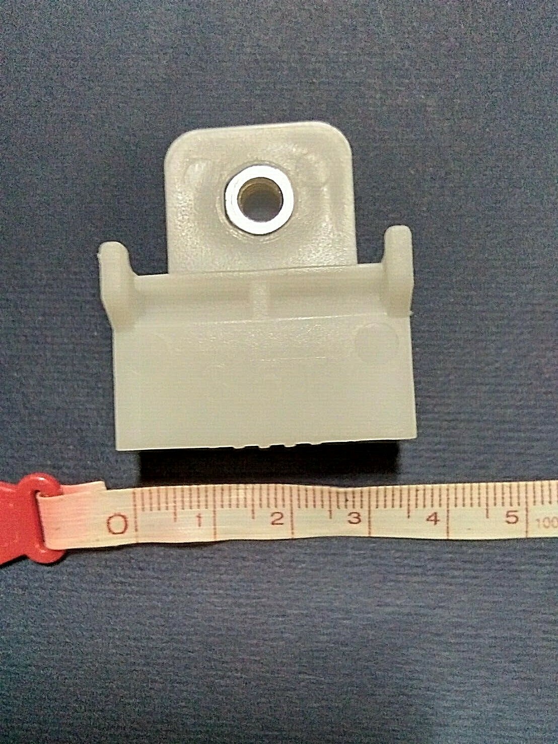 Door glass window track clips for Isuzu Rodeo D-Max Holden Trooper ...