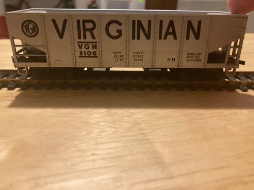 Tyco Operating HO Scale Coal Hopper car painted for Virginian Railroad ...