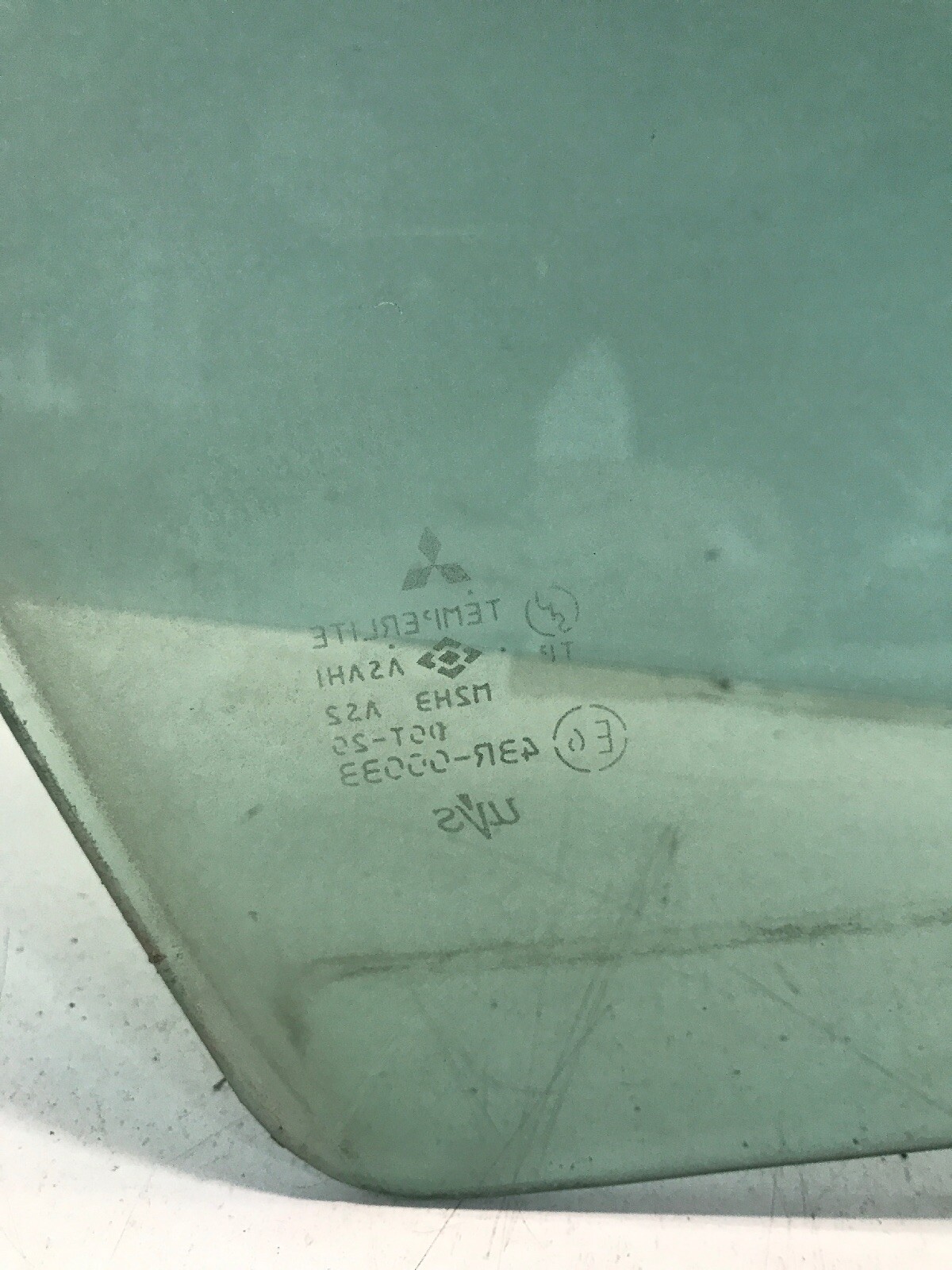 Mitsubishi galant glass window front right door 43r-00033 genuine 2001 ...