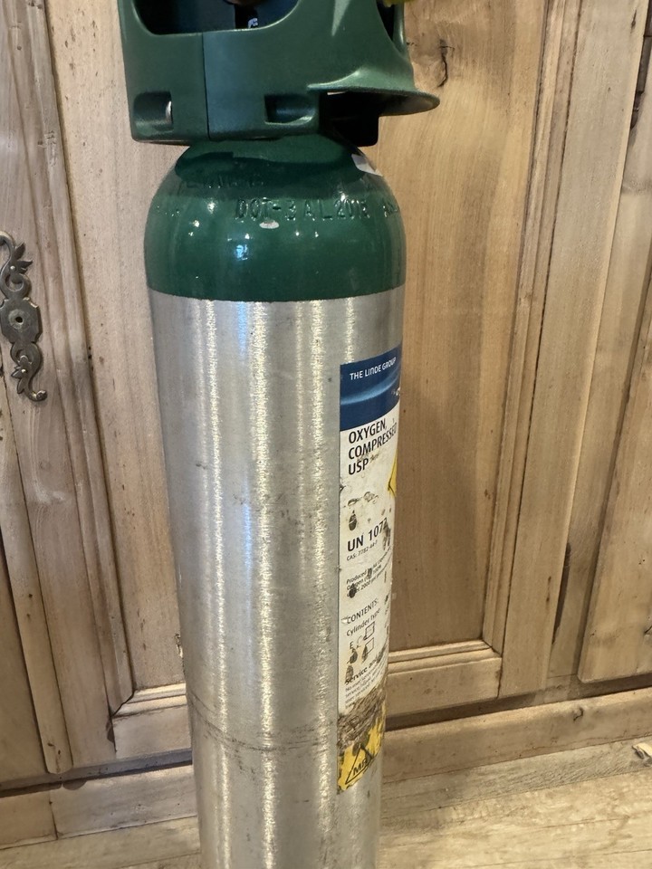 Medical Oxygen Cylinder Size E W/Linde Integrated Valve UN 1072 Empty ...