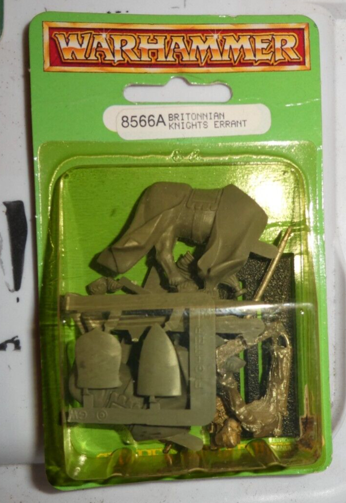 Warhammer fantasy Bretonnian Knights Errant STANDARD 8566A | eBay