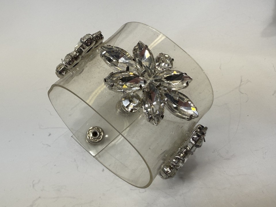 Beautiful Clear Acrylic Plastic Rhinestone Wrap Snap Clasp Bracelet ...