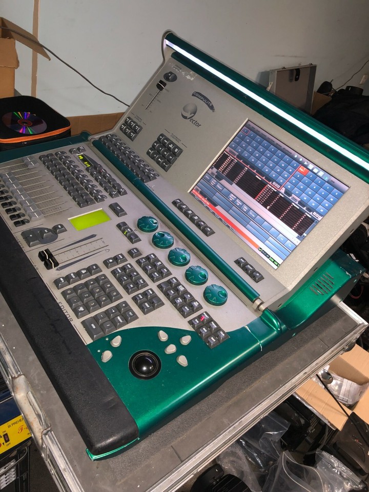 COMPULITE VECTOR GREEN Lighting Console for DMX lighting stage fixtures ...