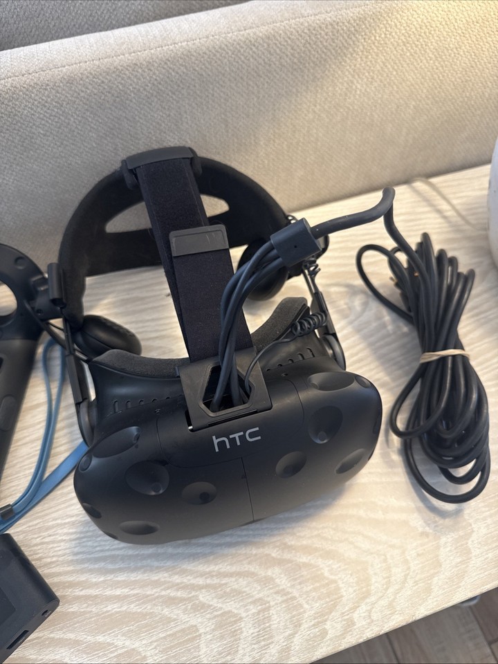 HTC Vive Virtual Reality VR Headset Deluxe Audio Strap LINK Cables ...