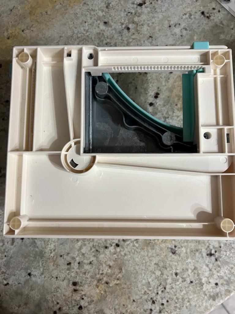 We R Memory Keepers SQUARE PUNCH BOARD