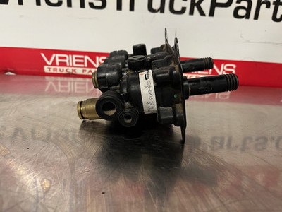 KENWORTH KENWORTH T680 DASH VALVE MV3 802122 G90-6036 5015753 | eBay